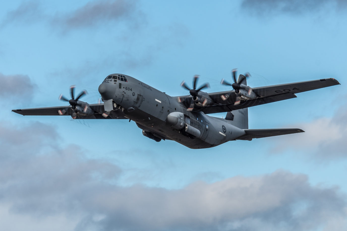 Canada deploys a tactical airlift detachment to Uganda - Skies Mag